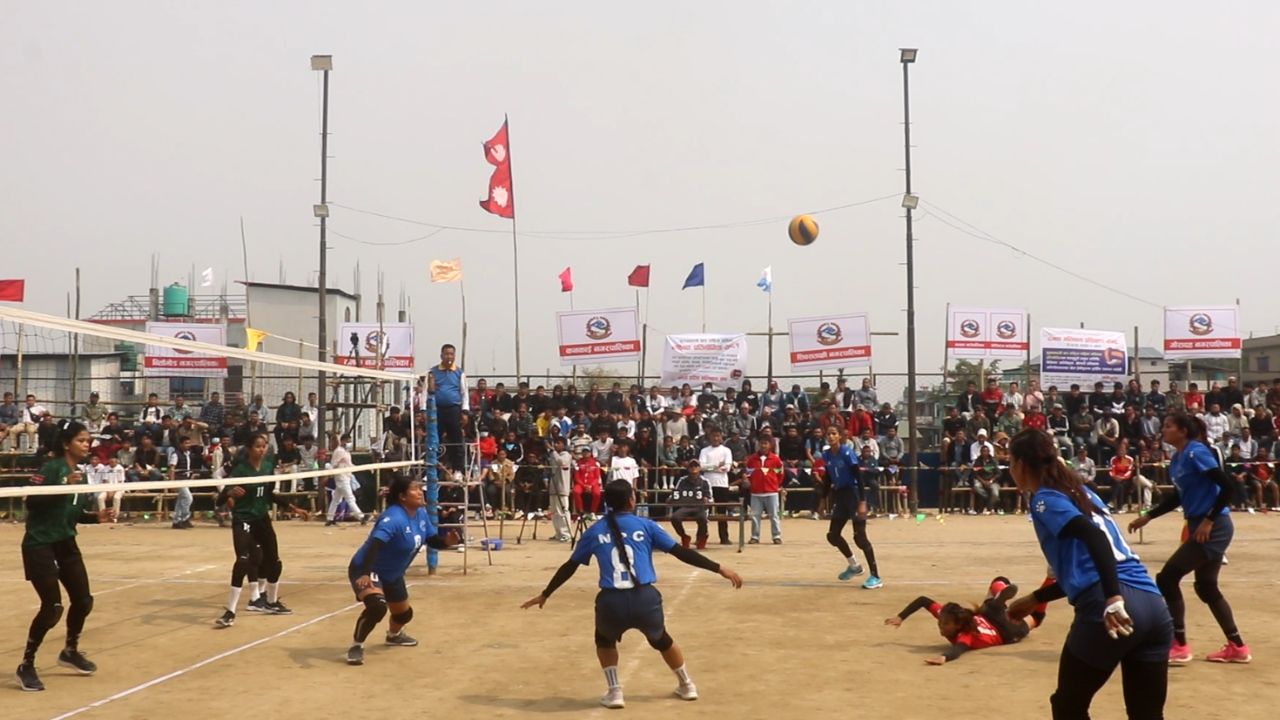 पहिलो दिन चार खेल, अतिथिले भने ‘धुलोमा खेलाडीलाई कहिलेसम्म उफार्नु ...
